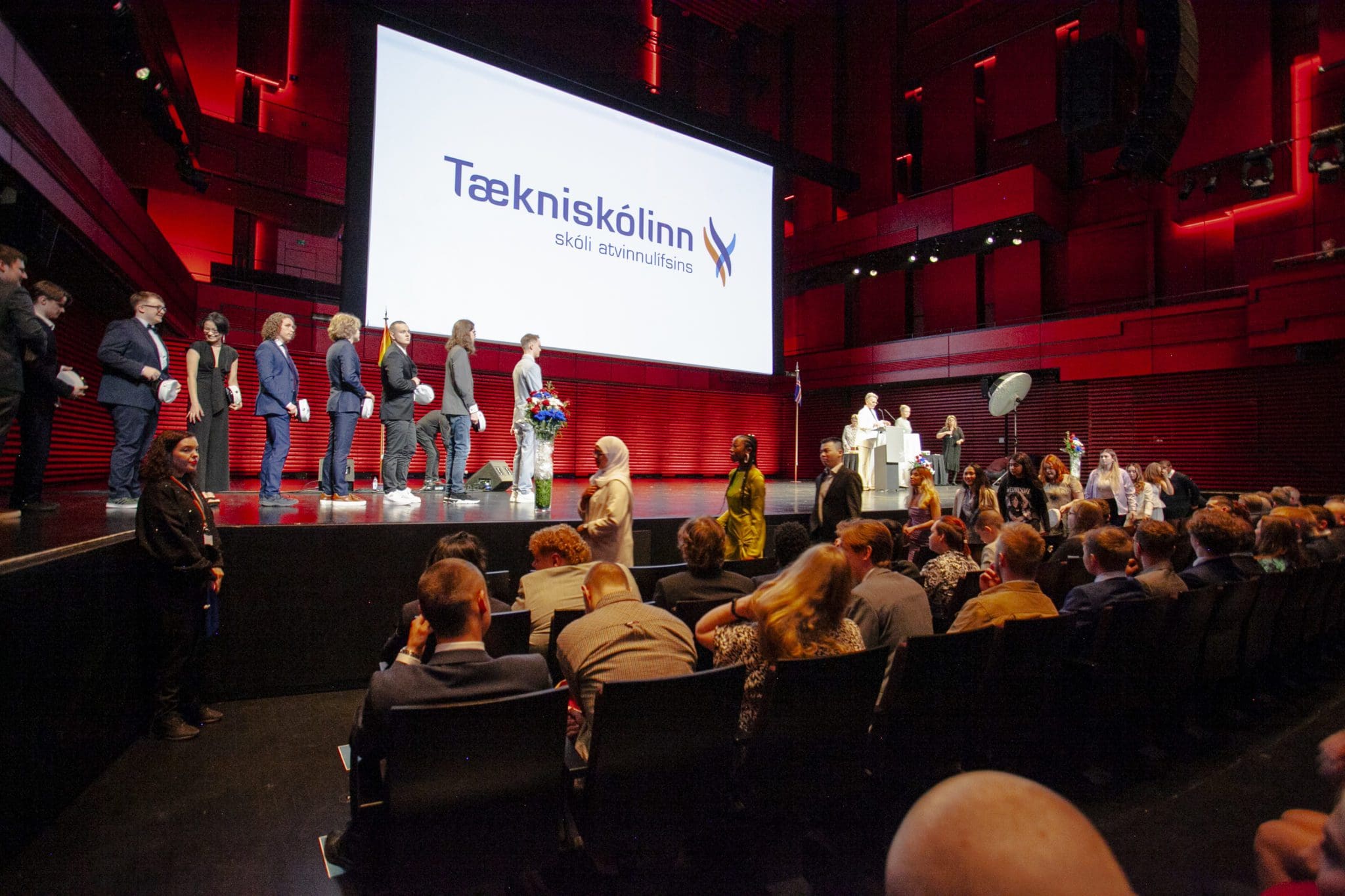 Útskrift Tækniskólans | Tækniskólinn